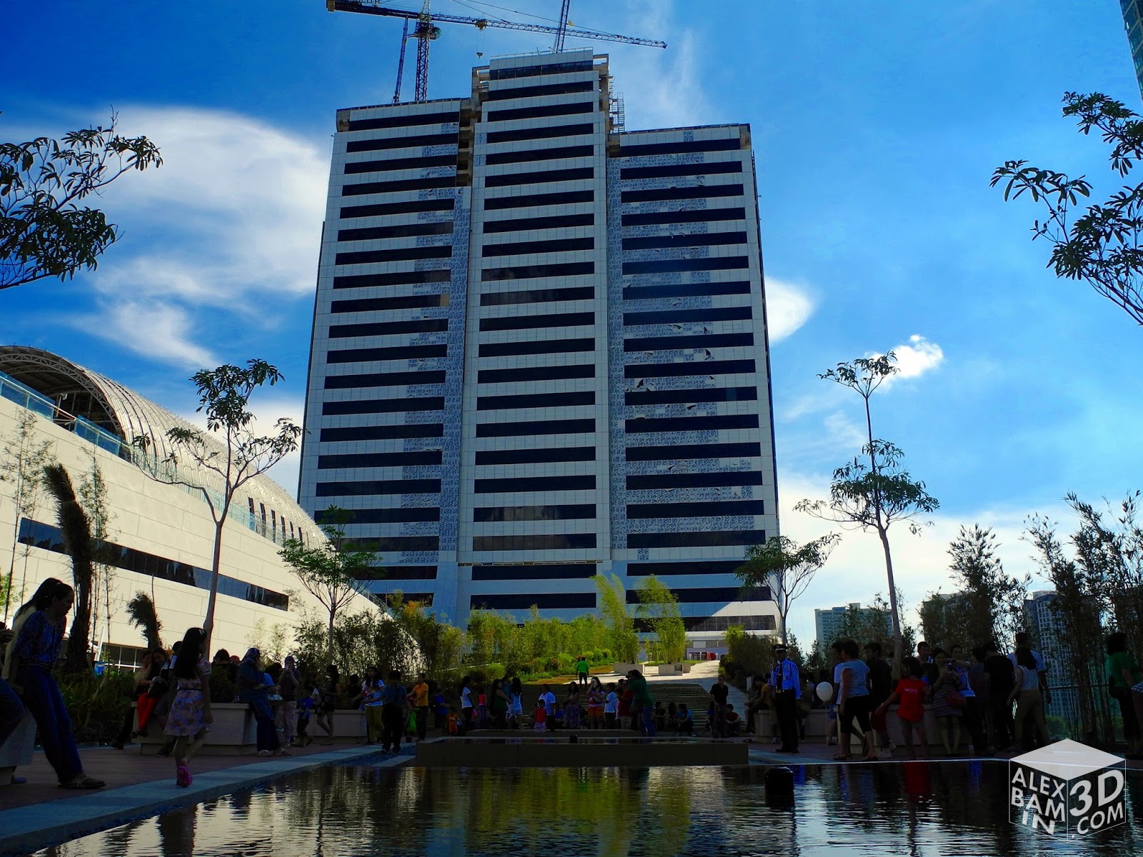 A look at SM Supermall's - SM Aura Premier | AlexBamin3D