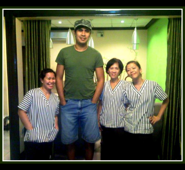 Mico Halili: Yancy De Ocampo visits a Nail Spa. And I'm confused.