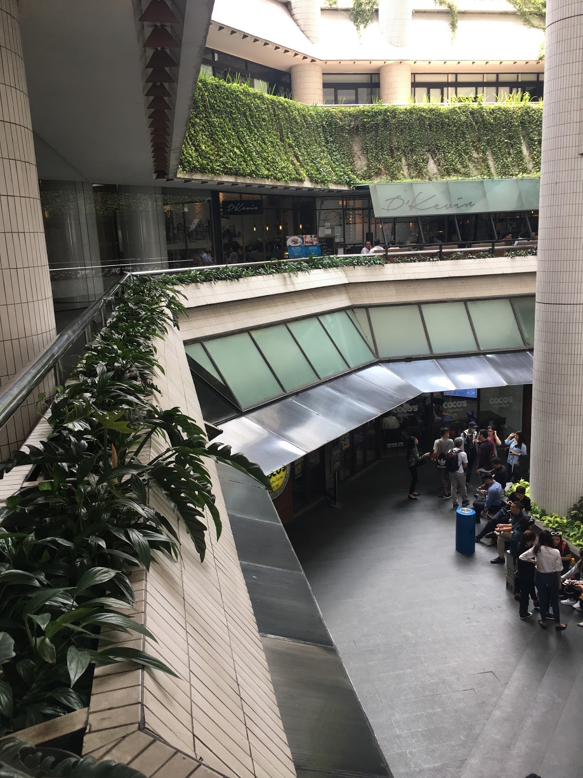 Arquitetura: Contoh bangunan ekologi di Indonesia: Wisma Dharmala ...