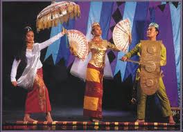 Philippine Folkdance: Maranao: Ka singkil folkdance