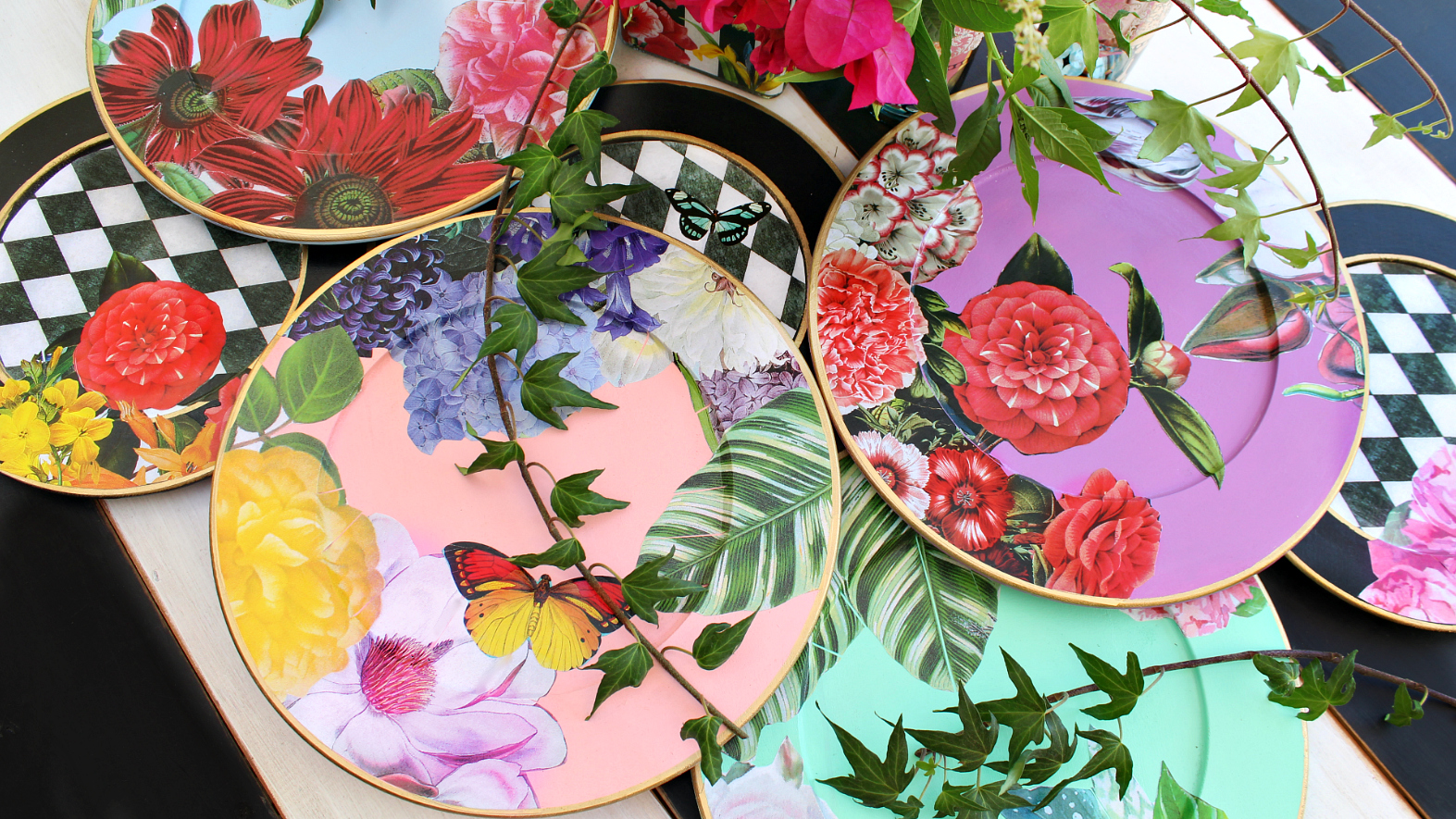 Mark Montano Alice In Wonderland Garden Plates mark-montano-alice-in-wonderland-garden-plates