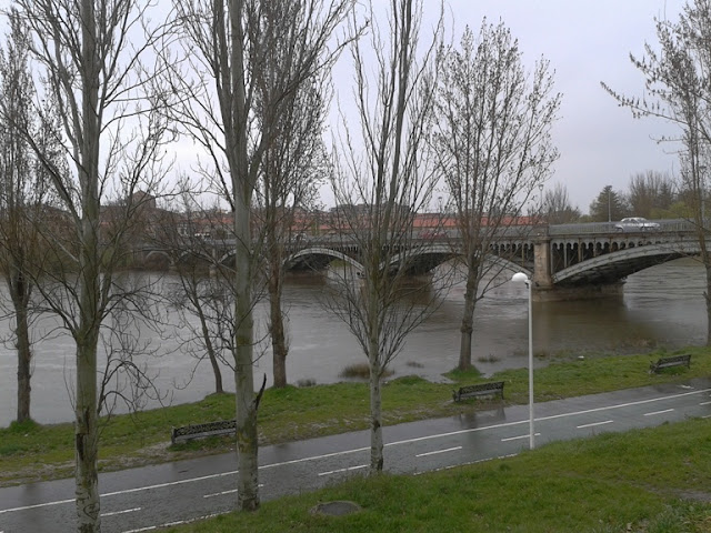 Guias de turismo de Salamanca: EL RIO TORMES EN SALAMANCA Y LA PRESA DE ...
