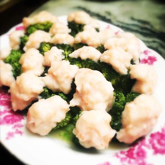 Homemade Shrimp Ball Paste Steamed with Broccoli 手打蝦膠蒸西蘭花 | Chinese ...