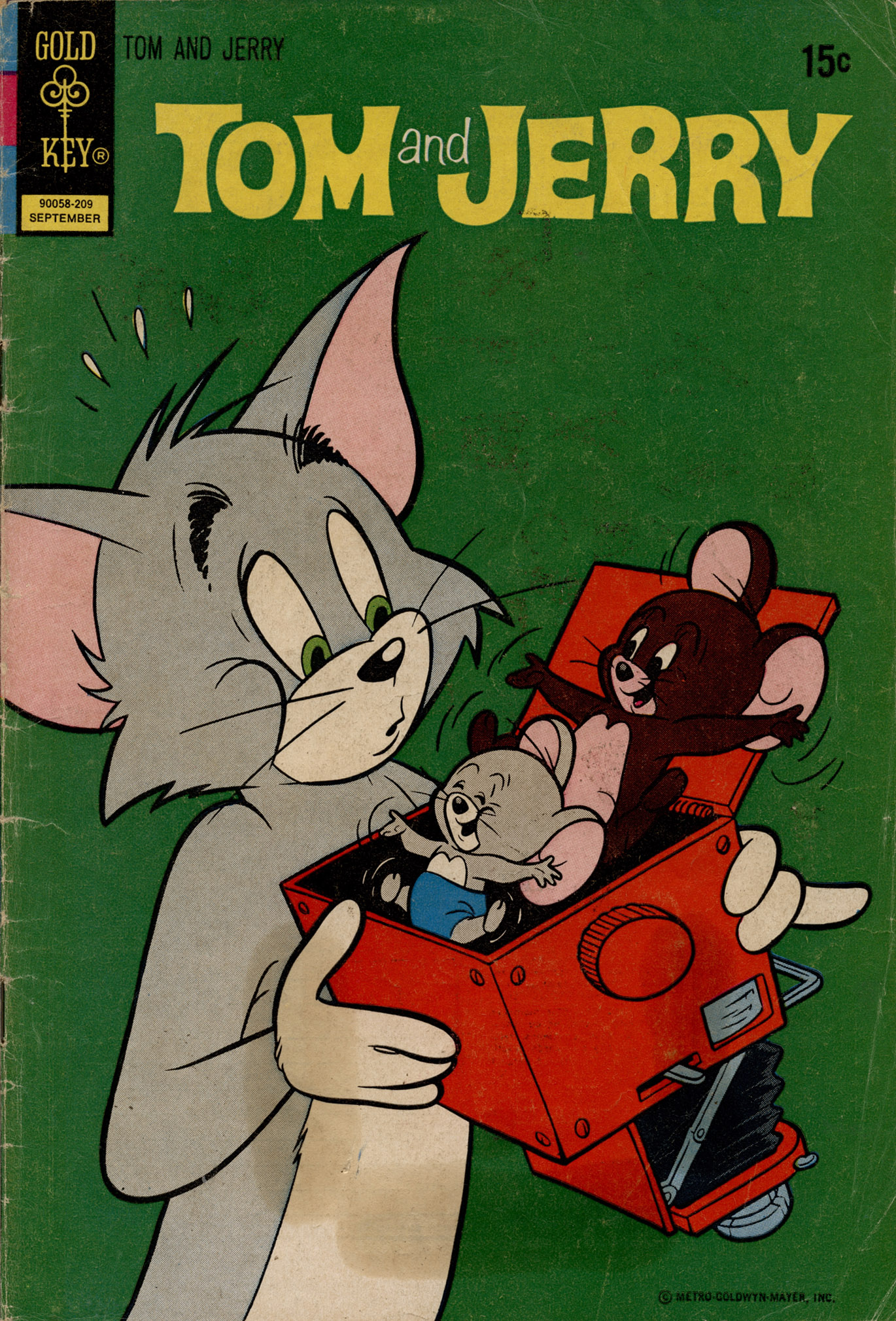 Read online Tom and Jerry comic - Issue #266
