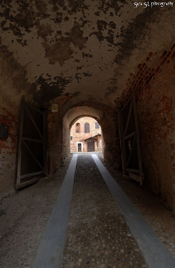 Forgotten And Magic Places: il Castello Rosso