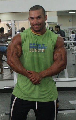 etemp10: Muscle god from UAE Faisal Abdullah Al-Elew