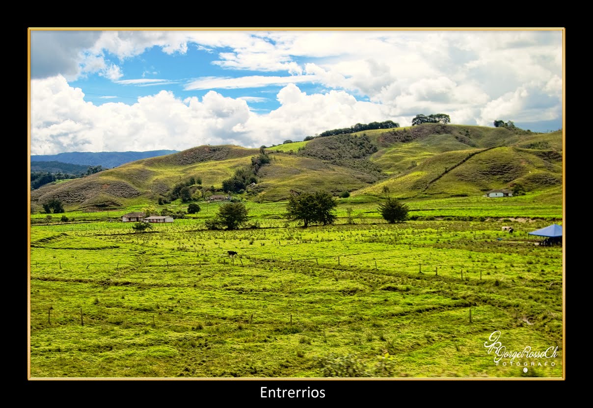 JORGE ROSSO CH Fotografía: ENTRERRIOS - ANTIOQUIA
