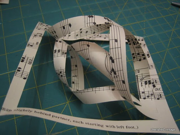 cherished*vintage: Paper Snowflakes