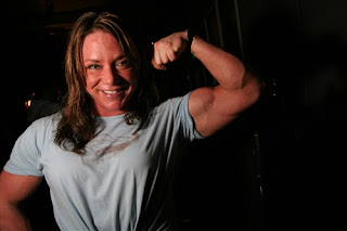 genextras - news from the world of female muscle: Sarah Dunlap caught ...