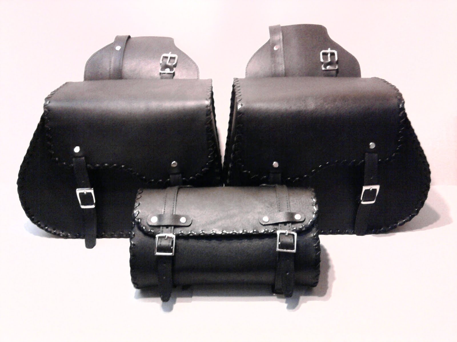 CREACIONES AMALTEA ~~~~~~~~~: ALFORJAS PARA MOTO