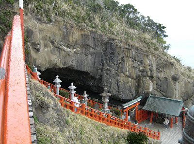 Travelonz: Udo-Jingu Shrine, Miyazaki, Kyushu, Japan