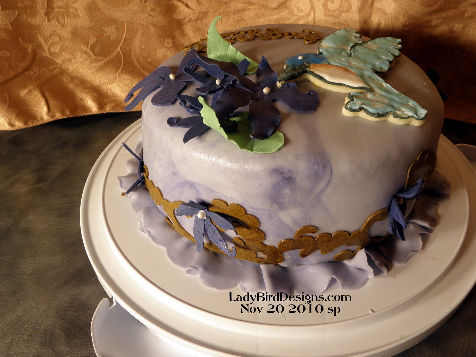 Stuff by the Bug: Humming Bird Cake