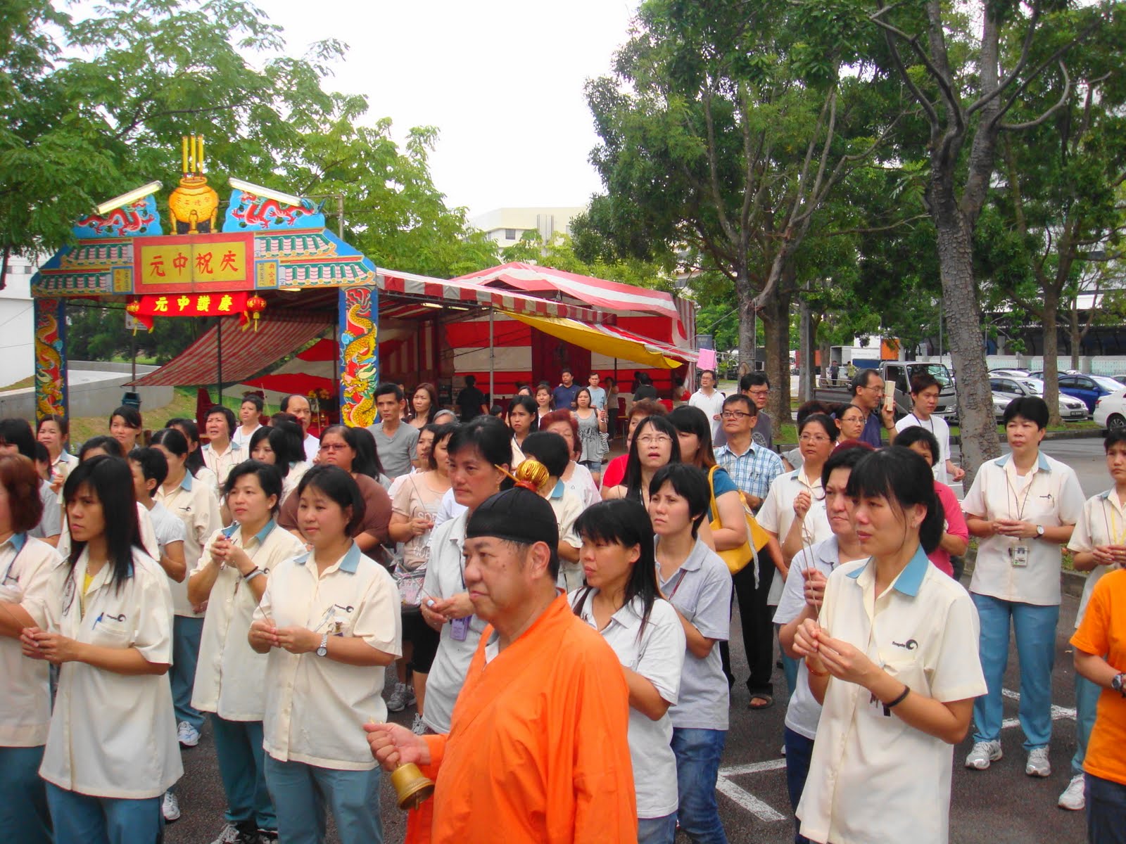 Seventh Month Prayer 庆祝中元: 2010 7th Month Prayers - Preparation of Joss ...