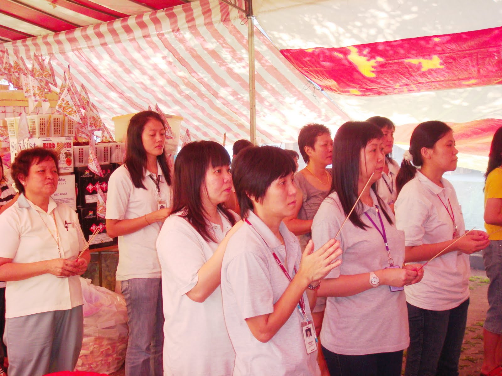 Seventh Month Prayer 庆祝中元: 2010 7th Month Prayers - Paying Respect To ...