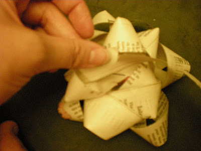 Sewing Economist: Newspaper Bow