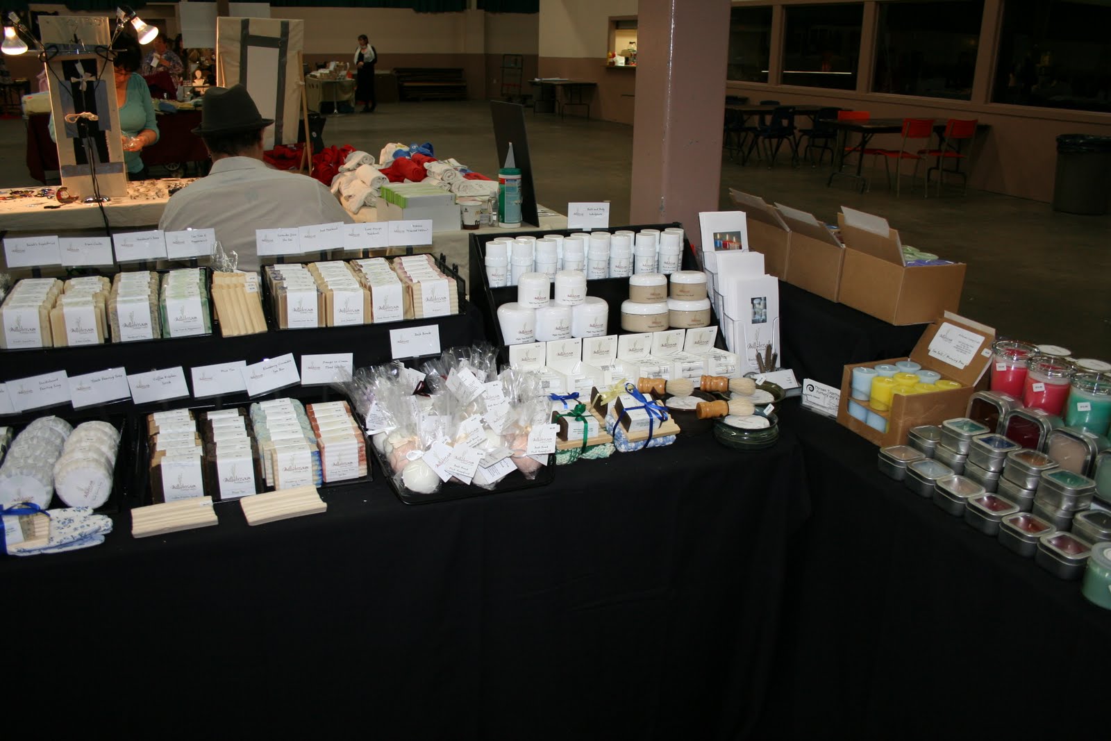 Millstream Cottage: First Craft Show of the Season.