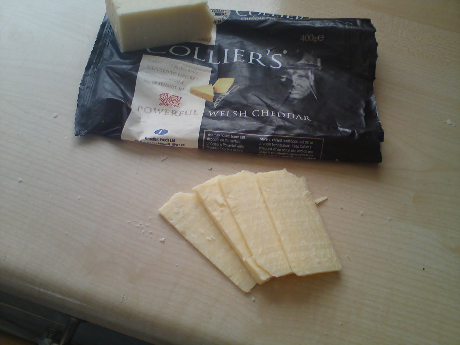 Sassys World: Collier's Powerful Welsh Cheddar