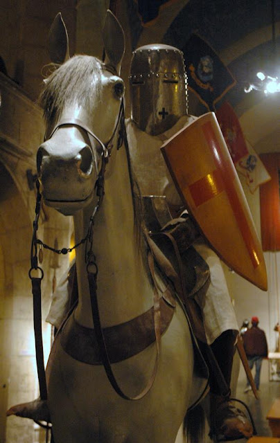 OTIS (Odd Things I've Seen): Higgins Armory Museum