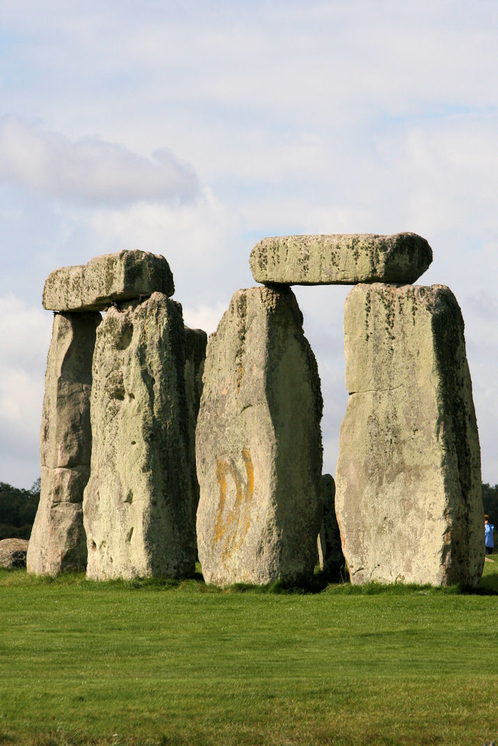 EIS – Irish Eyes & Scottish Brogue: EIS – Stonehenge