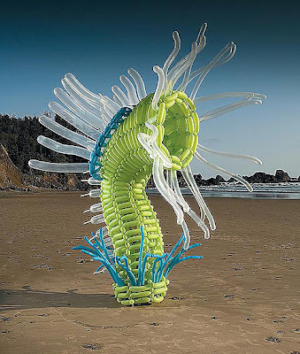 Skittles: Jason Hackenwerth's balloon art‏