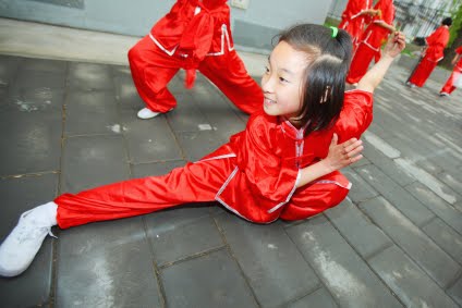 Bodyweight Sports and Exercises: The Drop Stance