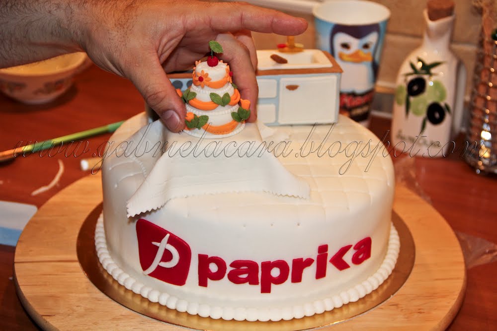 Gabriela's blog: TORT CU "CIREASA DE PE TORT"