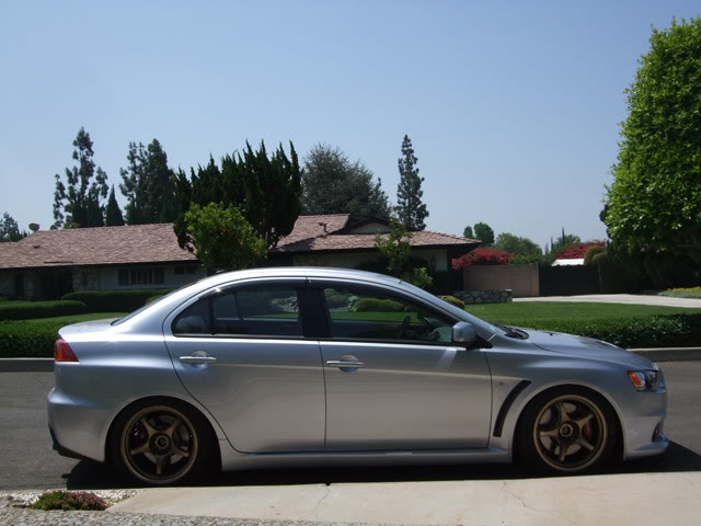 SUPERTERRIFICHAPPYCAR: Wingless Evo