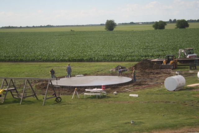SmallGrainFarm: Starting Grain Bin Construction