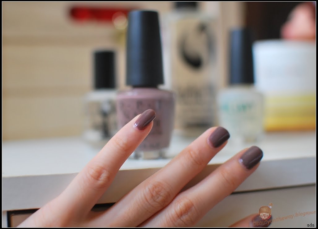 A Square Visual Studio: Nail nail nail~~OPI B85- over the Taupe