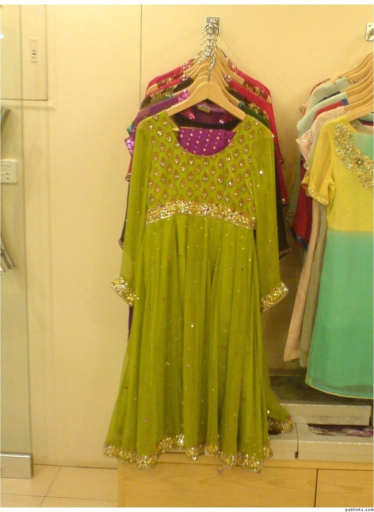 Dresses Designing: Stylish Frocks