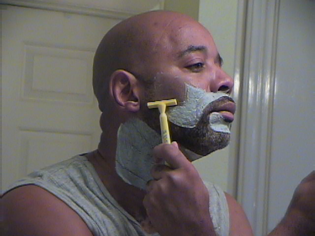 Black Ti Cosmetics: The Ti Razor