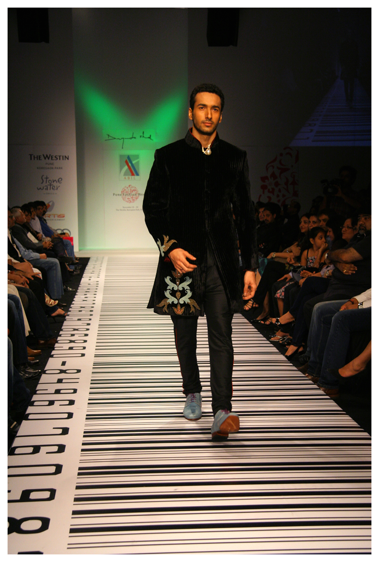 More Mischief: Deepak Shah Collection - 'Show Stopper' of Pune Fashion ...