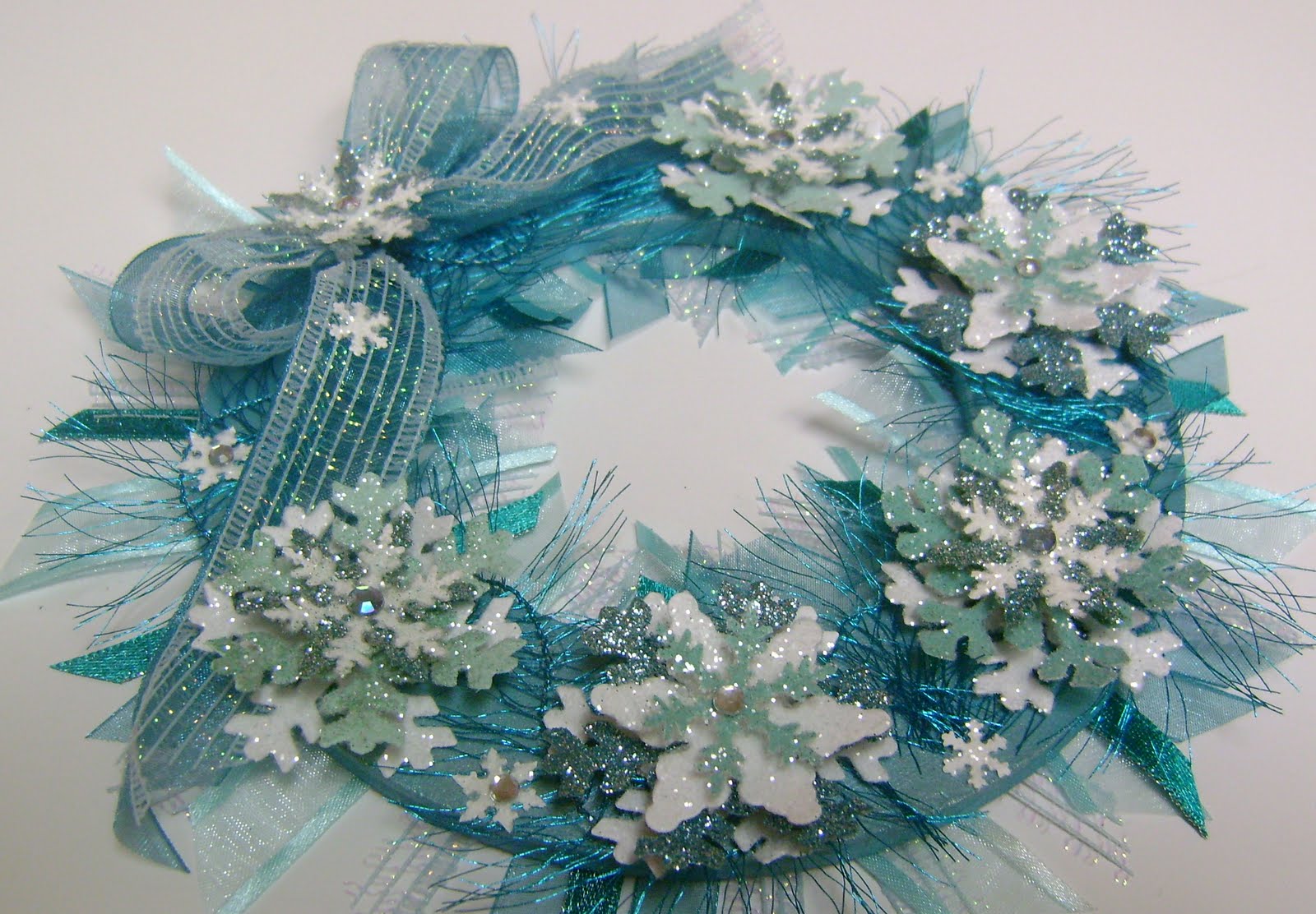 Adornments by lisa: SnowFlake Wreath