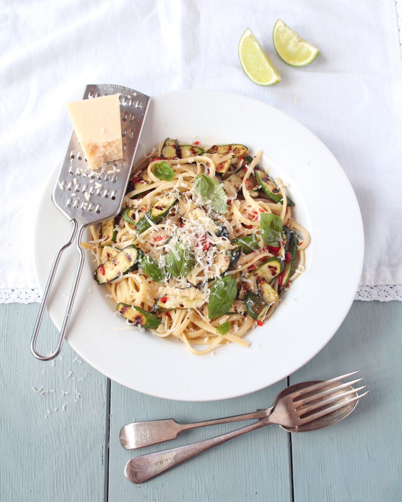 appledrane: Baby courgette and lime linguine
