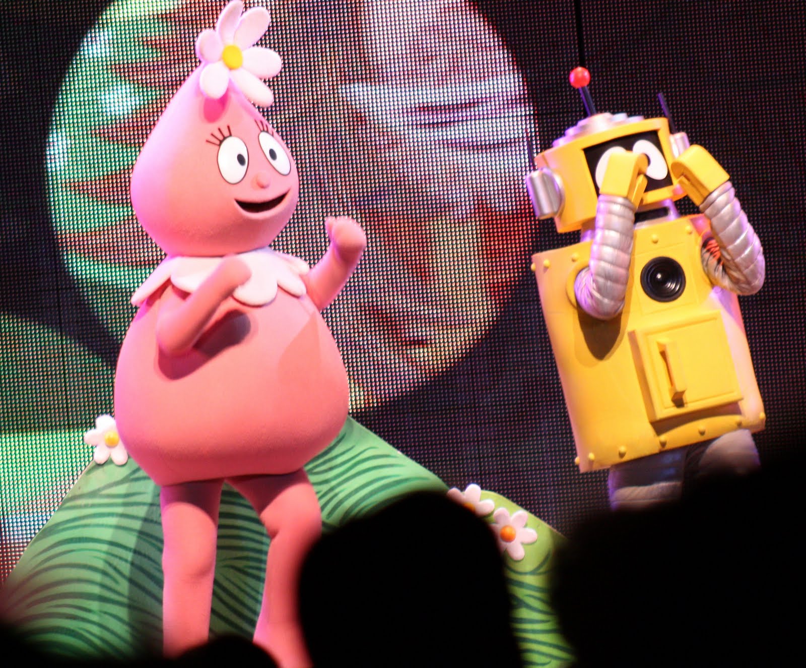 SheShe Made Blog: A Party In Our City: Yo Gabba Gabba