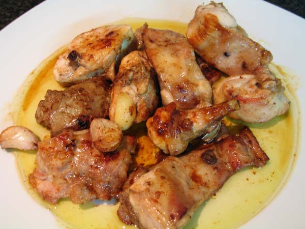 La despensita Andaluza: Conejo al ajillo.