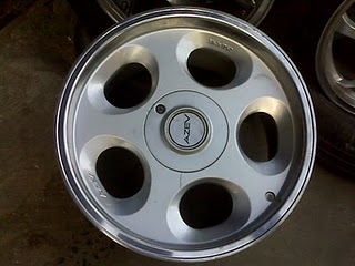 VELGAULLERY Hotline 24/7 > +62 21 6883 1718 | +62 817 0099 550