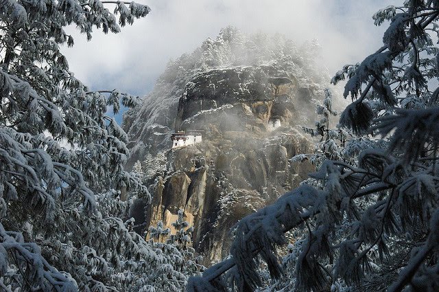 The Amazing Monasteries of Bhutan ~ Kuriositas