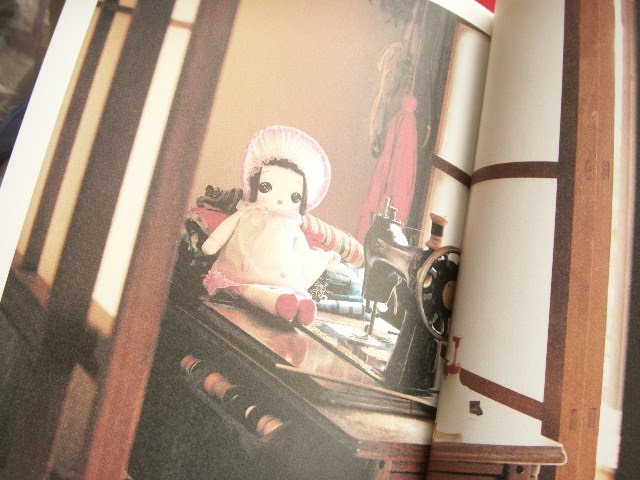 Kawaii Japan: Kawaii Japanese Bunka Dolls Book with Pattern Paper
