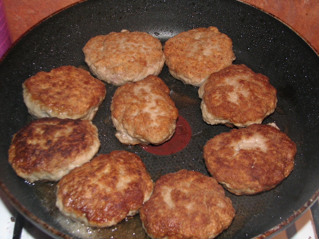 Zitinjas virtuve: Kotletes kotletītes
