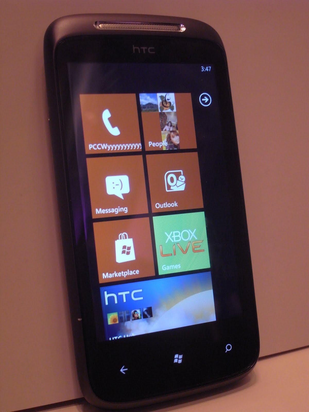 詭辯老輸執書日記簿: HTC 7 Mozart & HTC HD7外觀簡評~~~