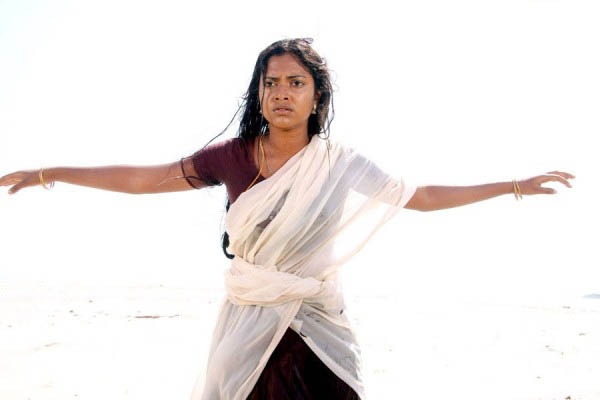 Actress stills and videos: Anaka Hot Photos in Movie Sindhu Samaveli