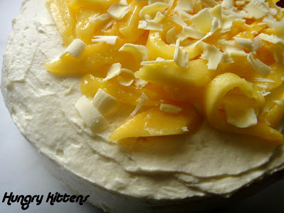 Hungry Kittens: Mangomisu for Christmas Day