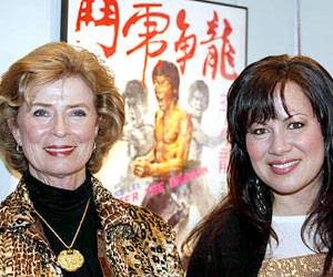 -: BRUCE LEE sigue vivo... su hija y esposa inauguran exposición en ...