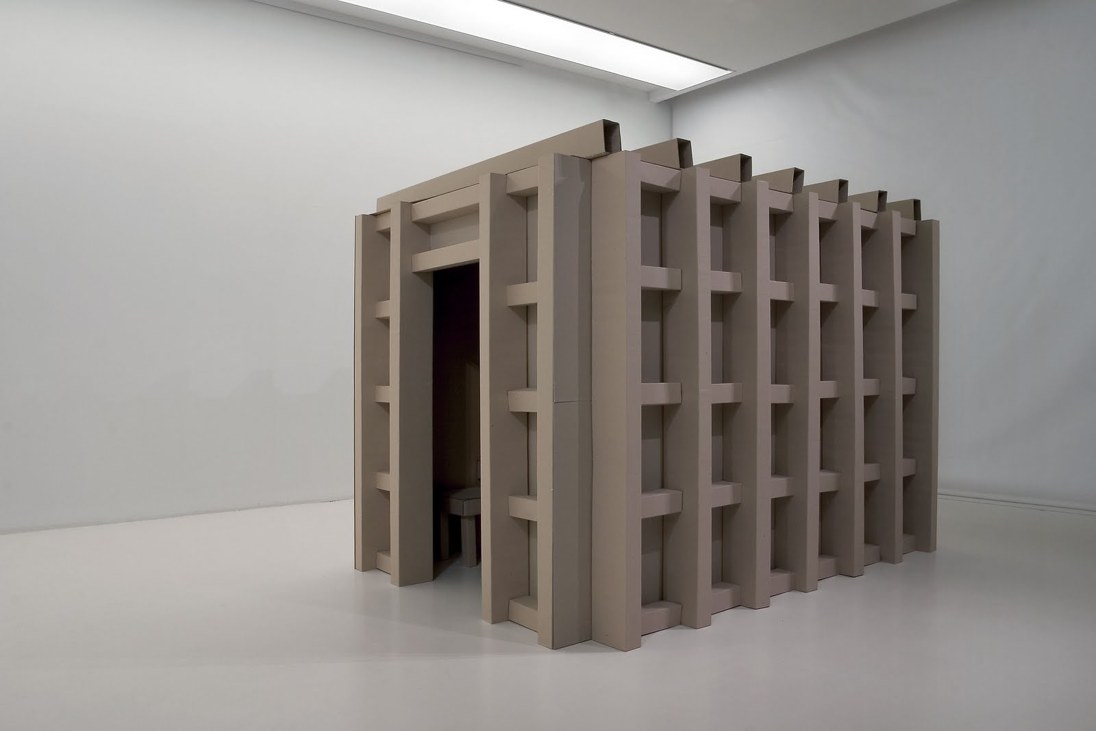 VEDRAN PERKOV: SKLONIŠTE/ 2006