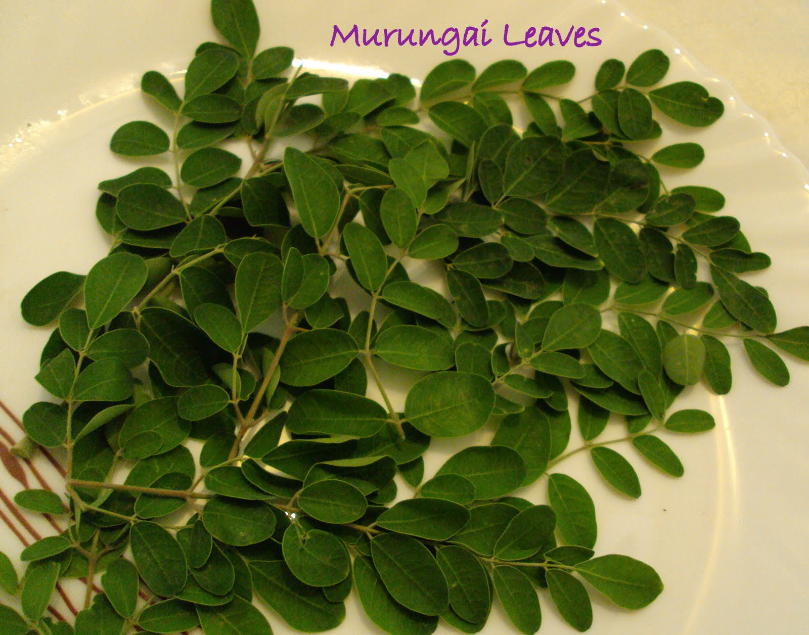 Murungai Keerai Sambar (Lentils with Moringa Leaves)