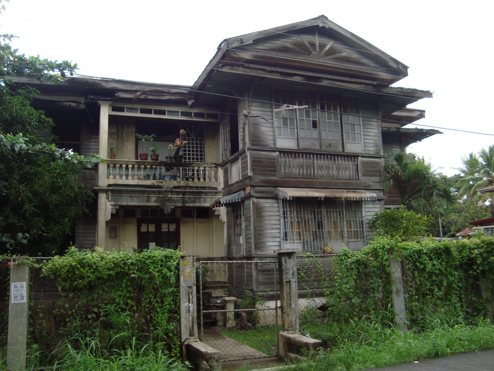 Negros Occidental - Heritage Houses in Silay City | Blogs, Travel ...
