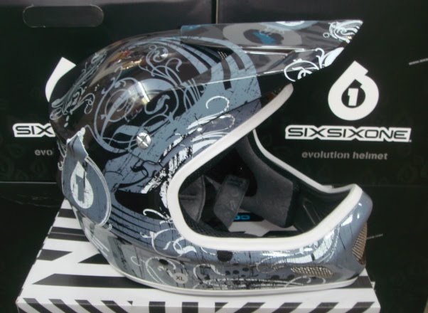 TS-BIKE-SHOP: SIXSIXONE FULL-FACE HELMET