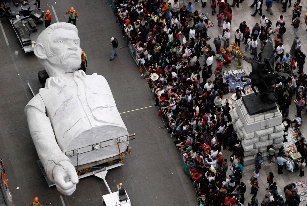 Ideas que salen de mi cerebro...: El Coloso del Bicentenario