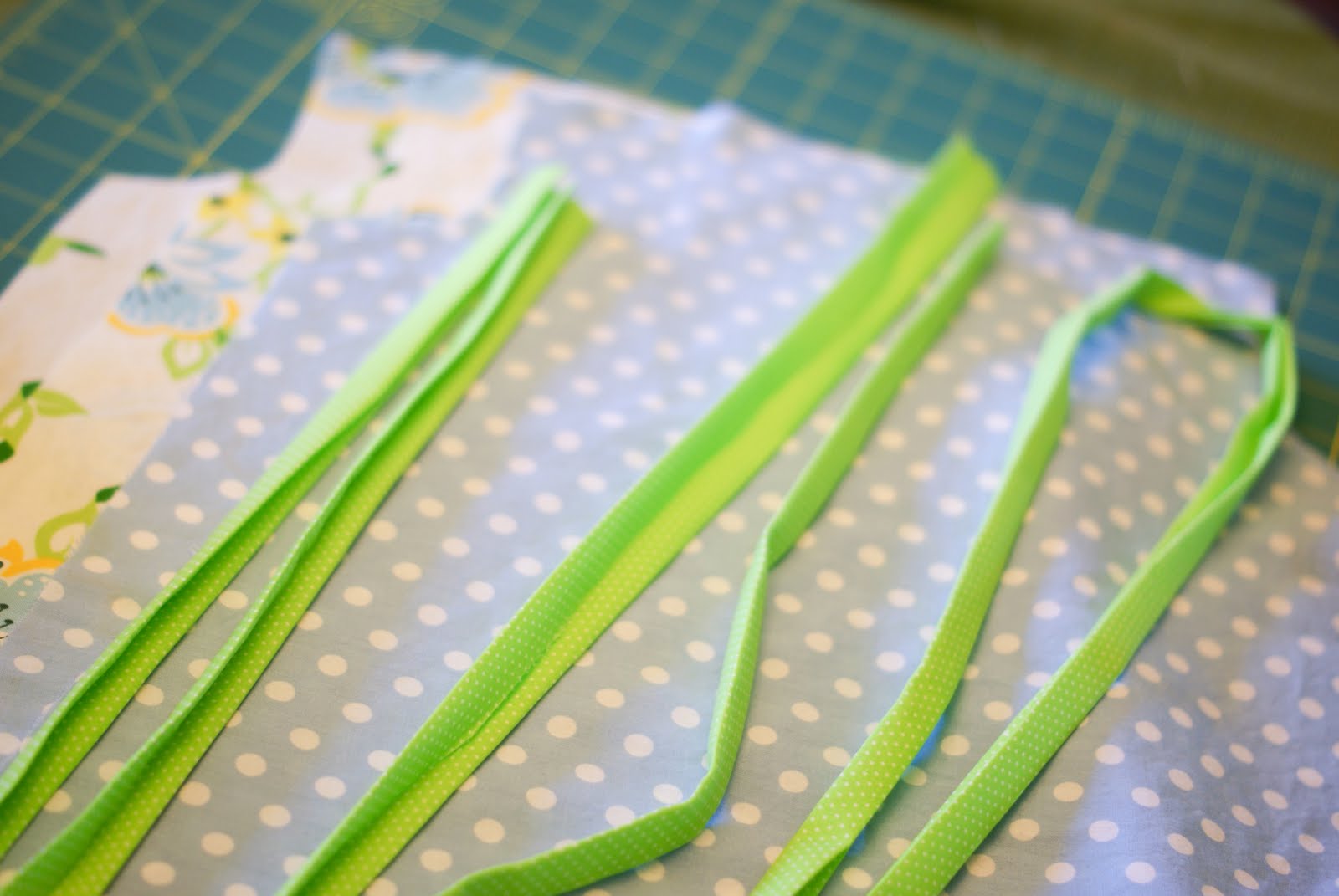 Me and Madeline: Reversible Sundress Tutorial - and Pattern!